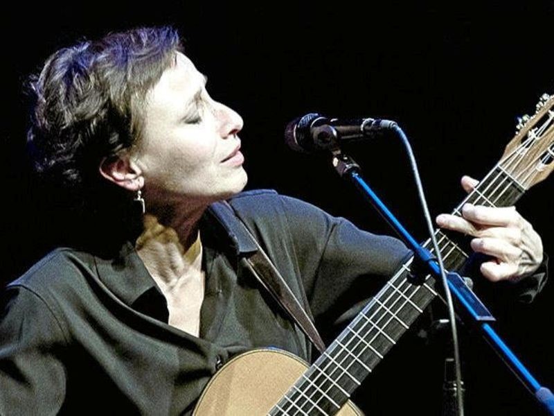 Singende Erzählerin: Etta Scollo stellt neues Album in Weimar