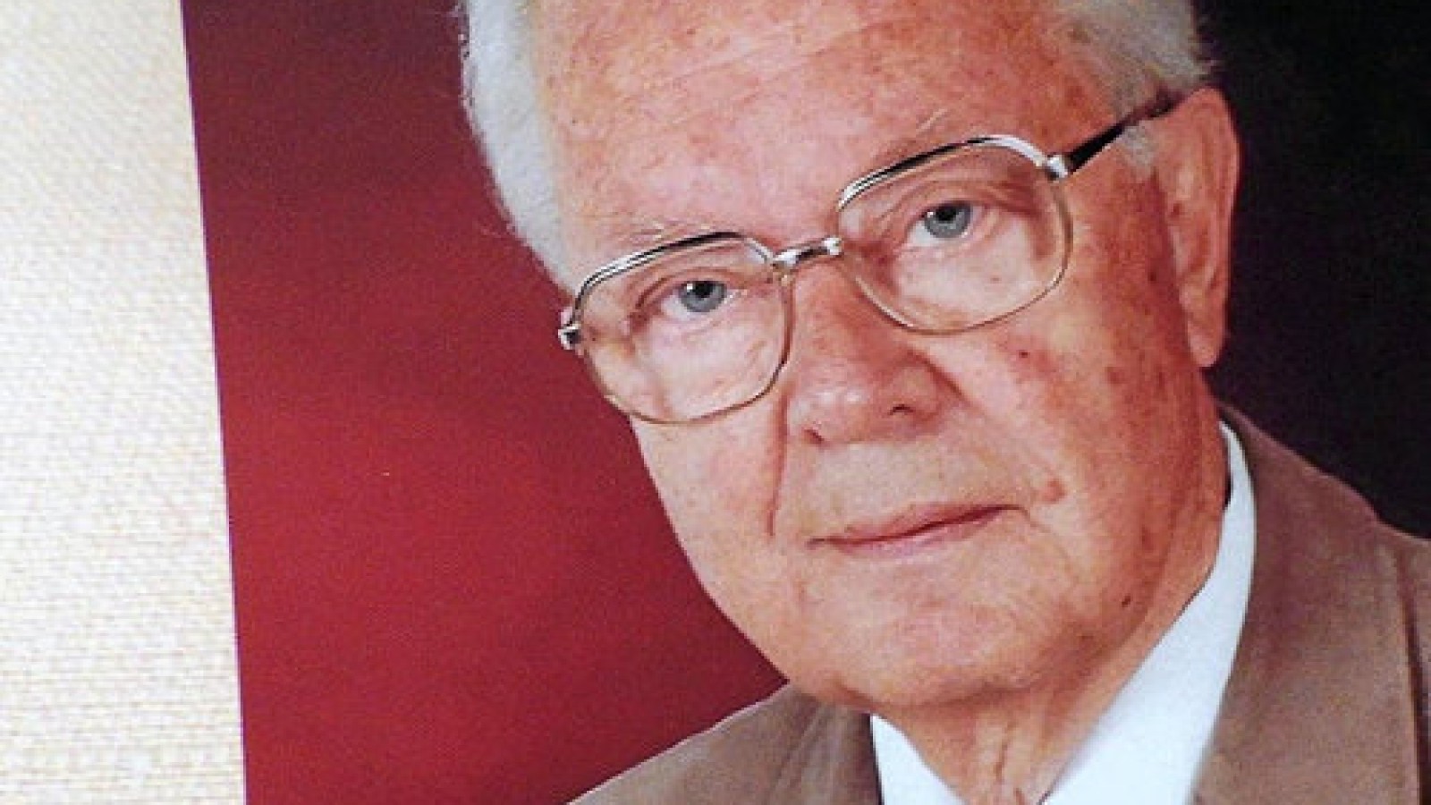 Professor Künzel wird 90