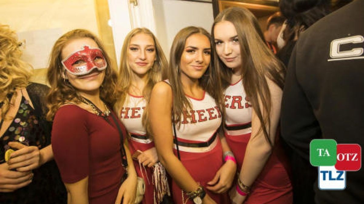 Tolle Stimmung beim Fasching in Bürgel mit der Band „Swagger“