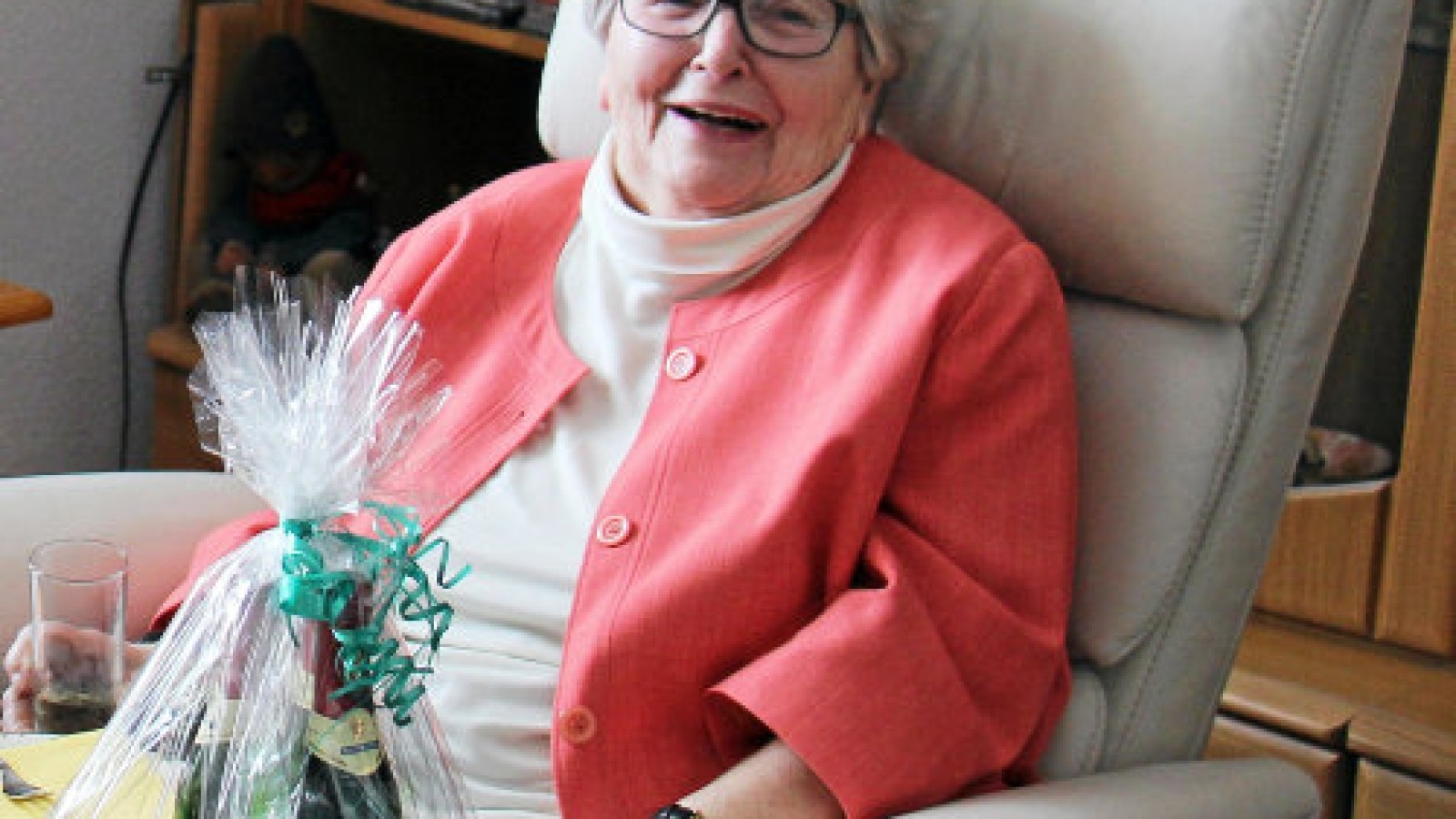 Saalfelds lustigste Kinderstimme: Leni Statz feiert 90. Geburtstag