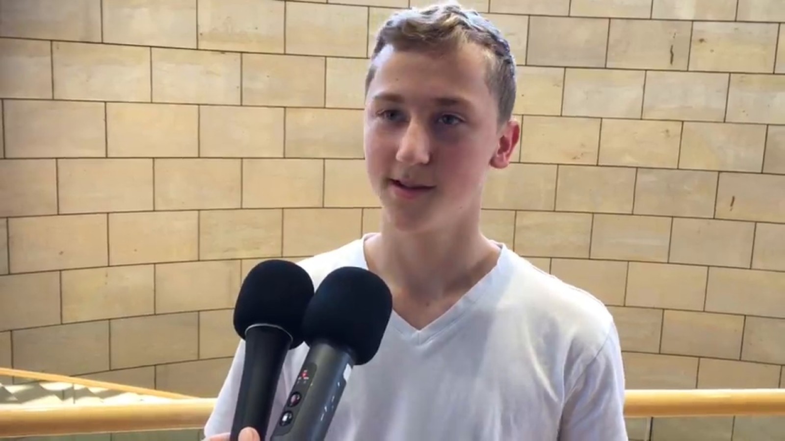 Generation Rezo im Landtag: 400 Neuntklässler machen Politik