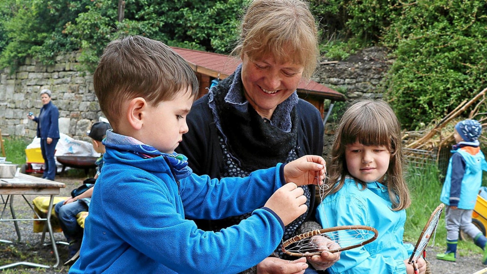 Im Kindergarten von Schwarza entdecken die Kleinen Handwerk von einst