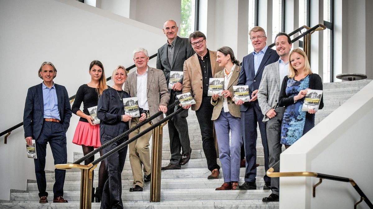 Buch über zwei Bauten, die Essens Theatergeschichte prägen