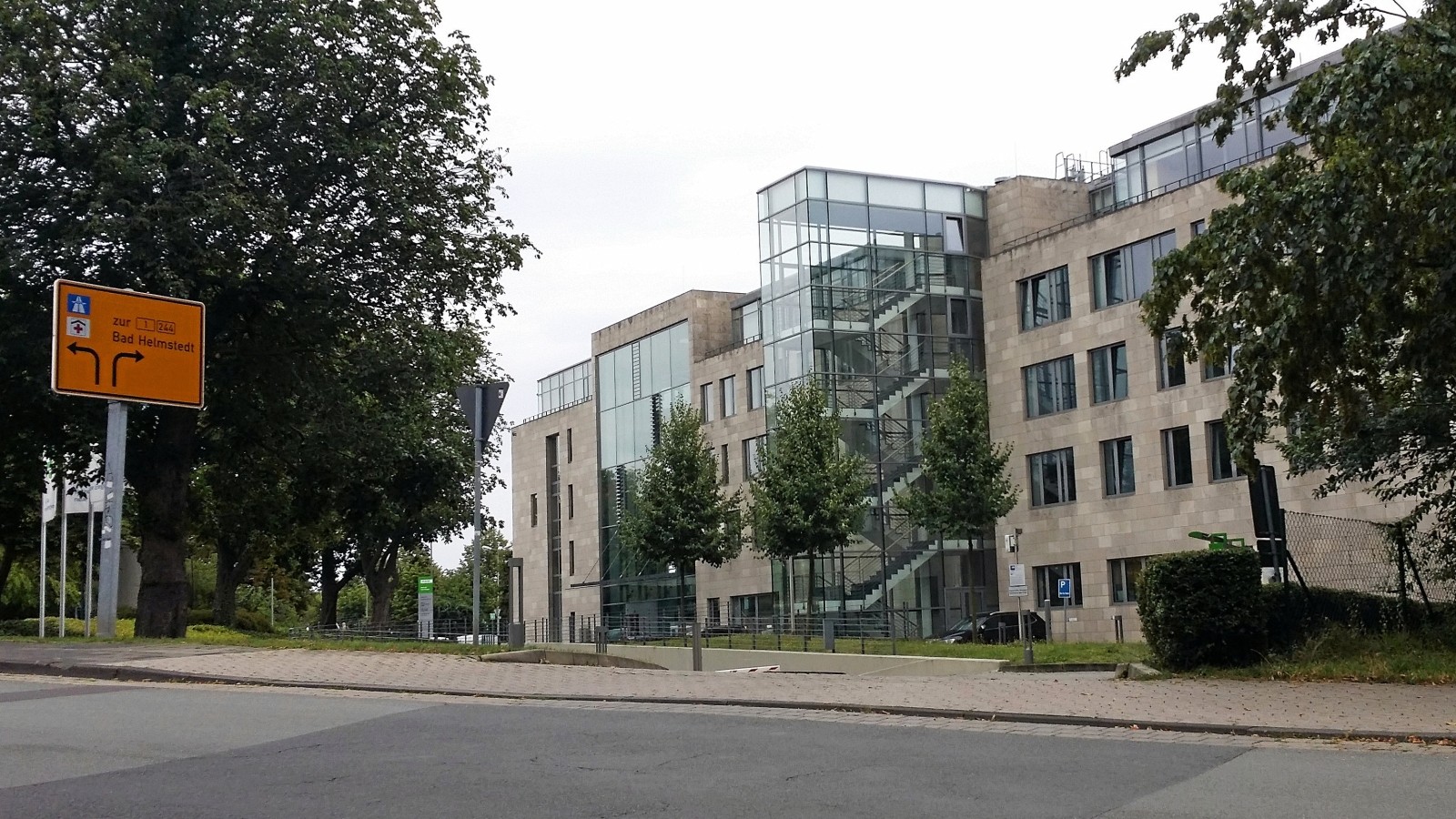 Avacon aus Helmstedt feiert mit 1300 Mitarbeitern und Gästen