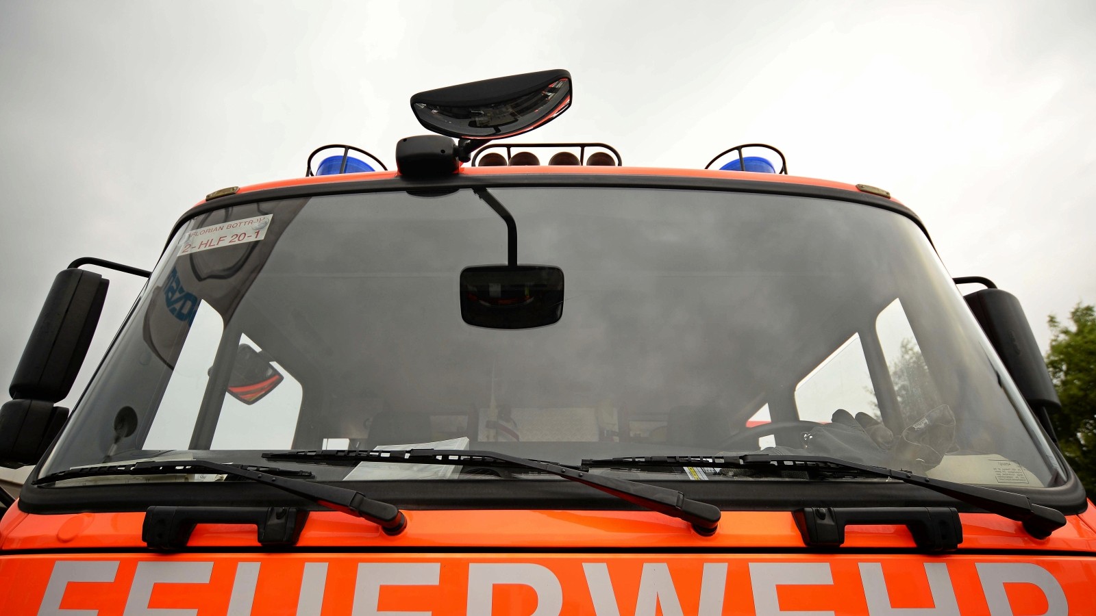 Dachstuhlbrand in Recklinghausen - Feuerwehrmann verletzt