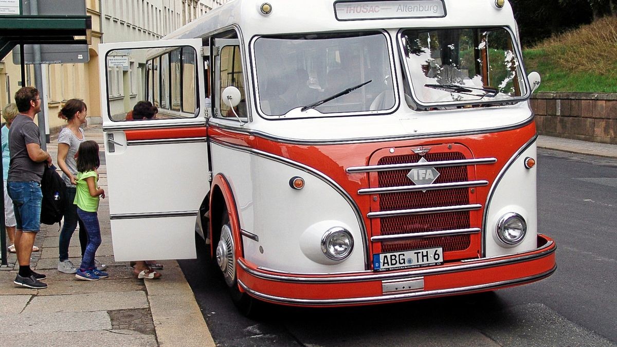 Denkmaltour mit dem historischen H6-Bus nach Kosma/Kürbitz und Oberzetzscha