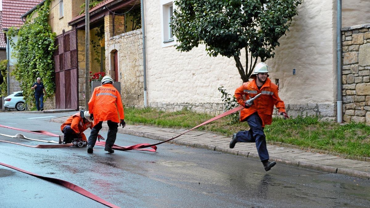 Löschangriff der Feuerwehren der VG Mellingen nach zweijähriger Pause