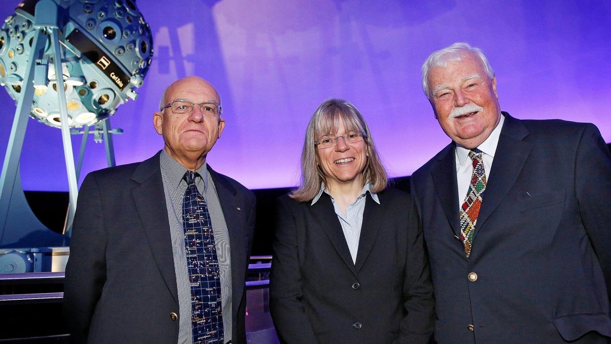 Astronomische Gesellschaft ehrt Johannes V. Feitzinger