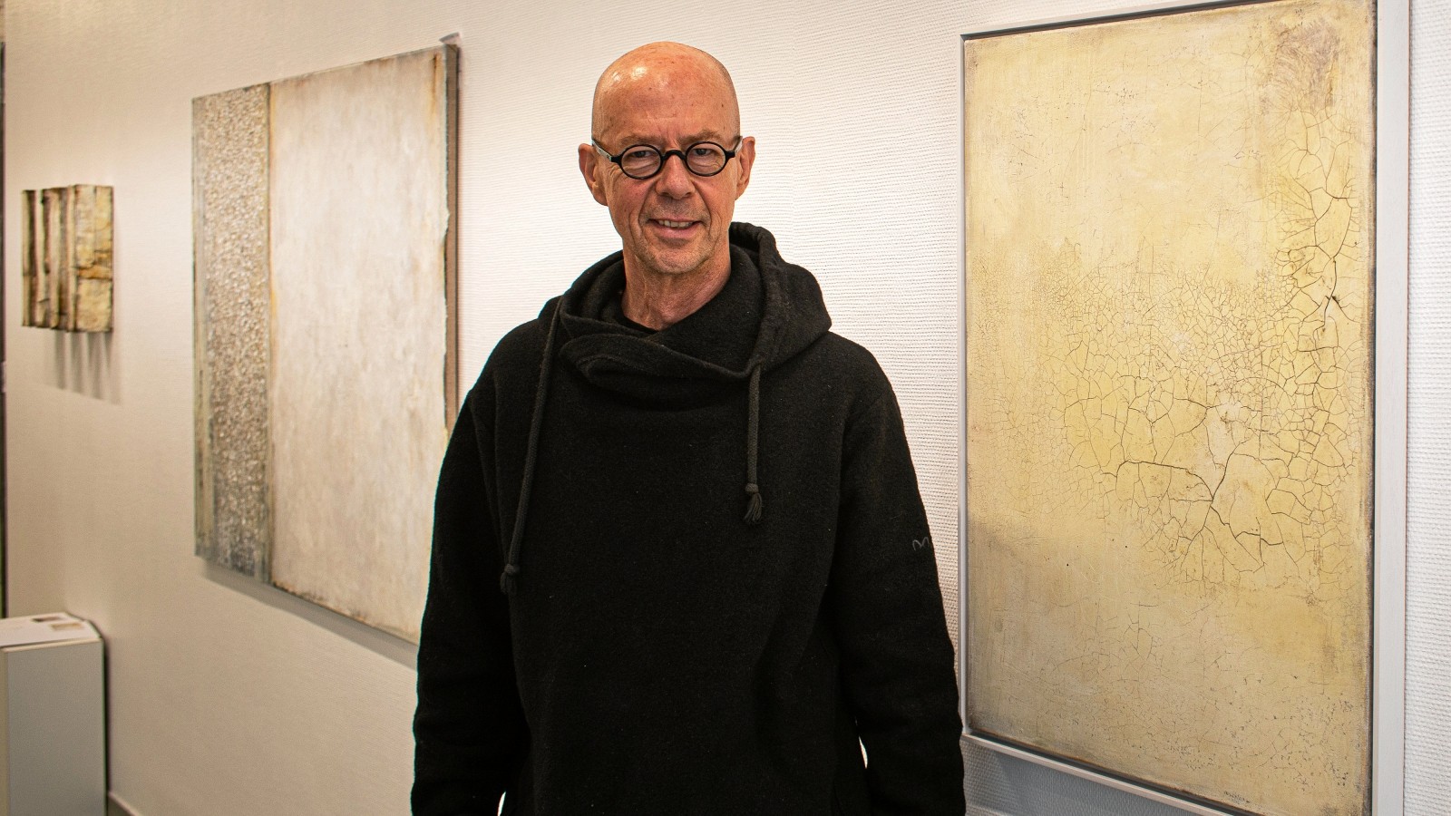 Dan Hepperle zeigt seine Bilder in der Galerie Schürmann