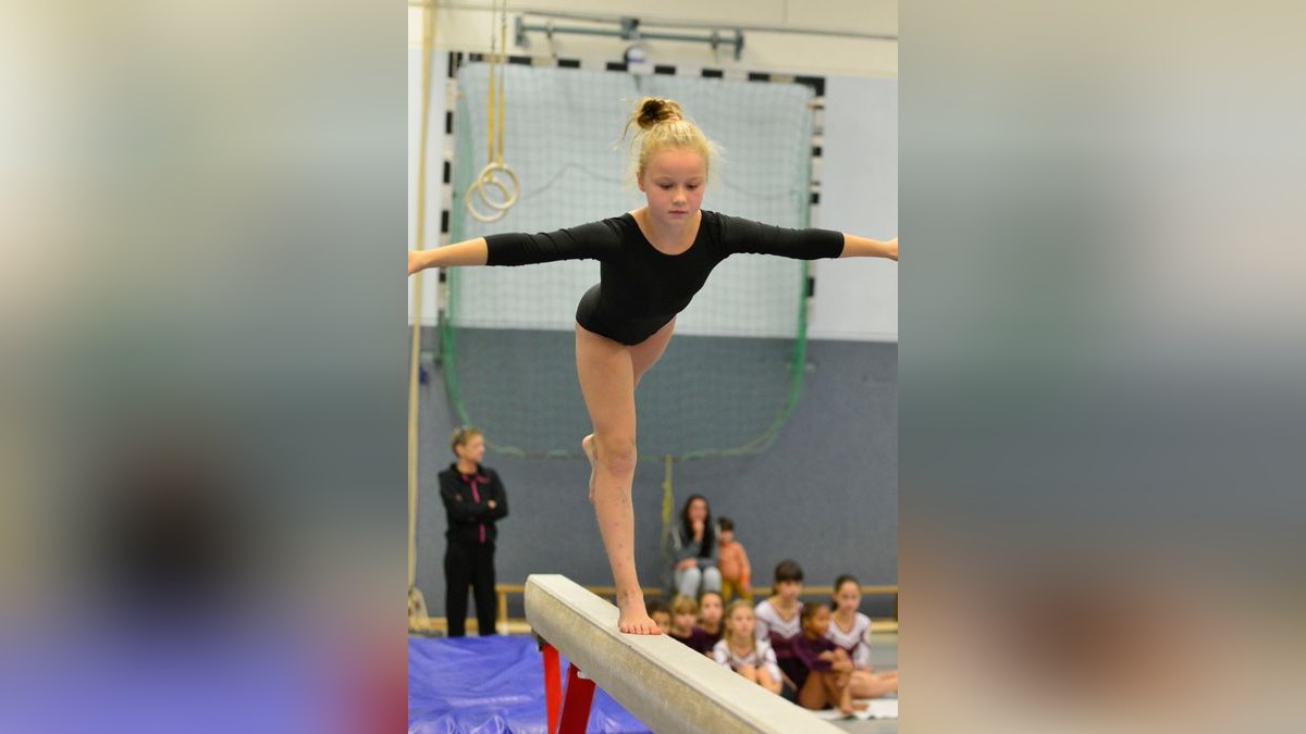 Bezirksmeisterschaften im Turnen in der Holzkamphalle