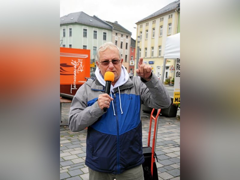 Johannes Rupprecht (Internationalistisches Bündnis): Gleiche Rechte ...