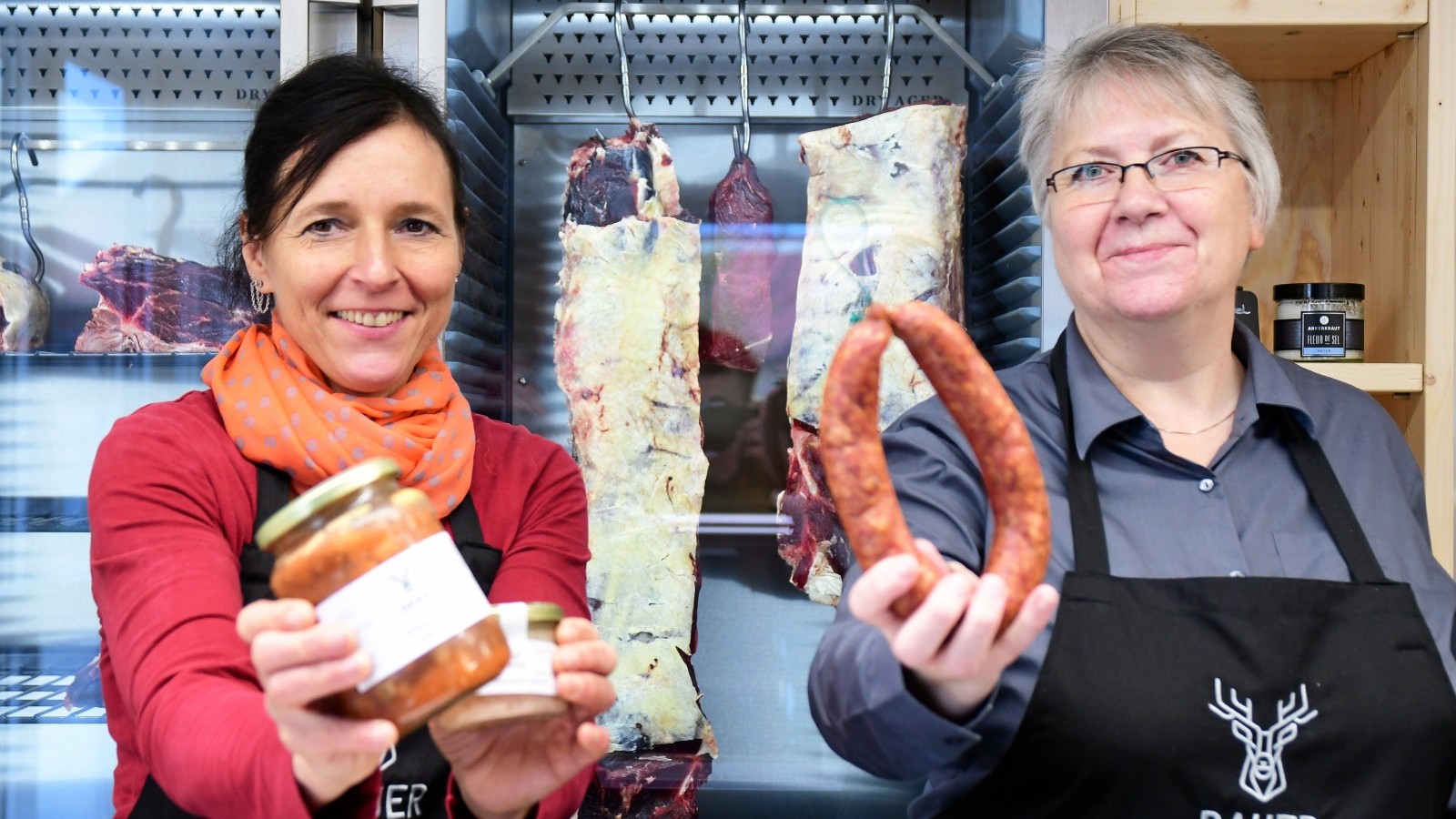 Wildhandel Bauer eröffnet Laden im Scheunenhof