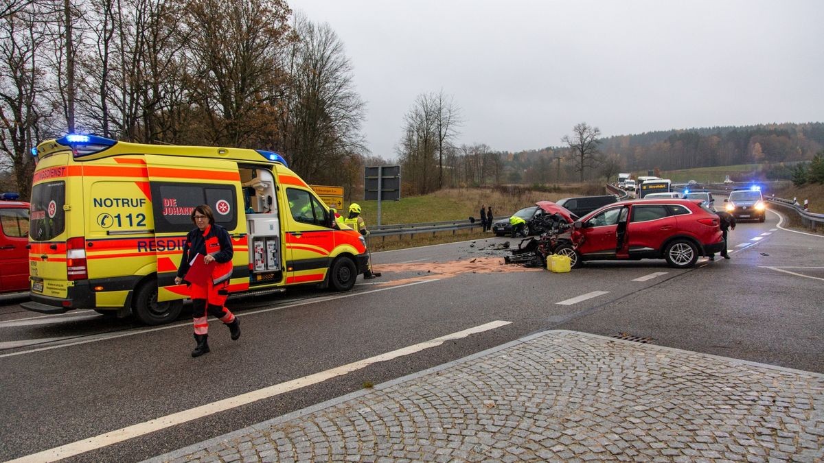 Zwei Schwerverletzte nach Unfall bei Hildburghausen