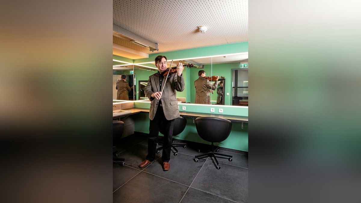 Einen Platz inmitten des Jenaer Orchesters