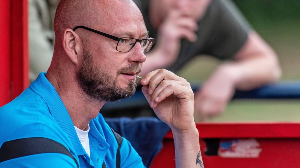 Gladbeck: Schwarz-Blau-Trainer backt weiter kleine Brötchen