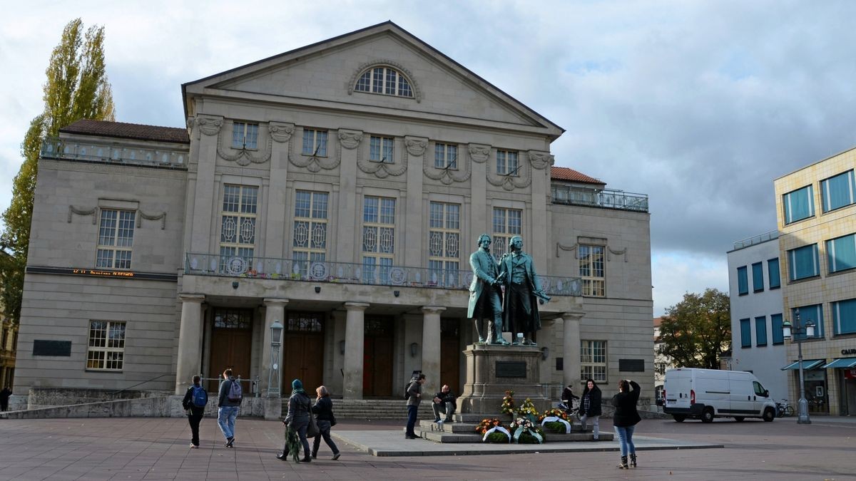 Humorvoller Abend mit „Pfannkuchen und Salat“ im DNT