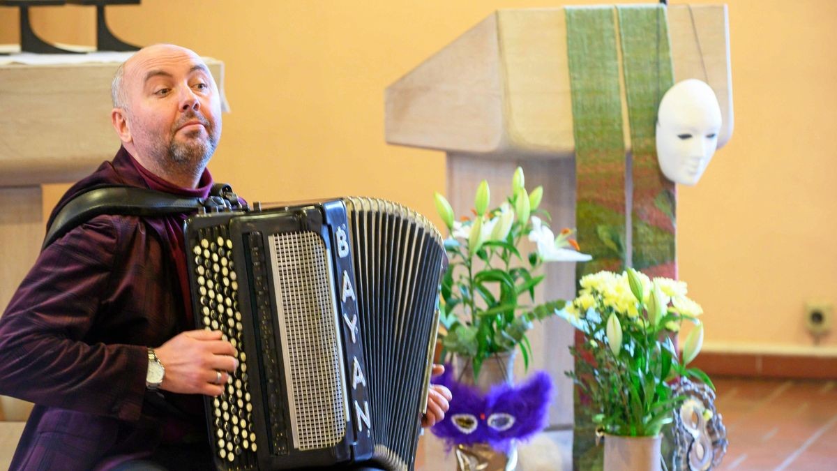 Kirchgemeinden begehen Fasching