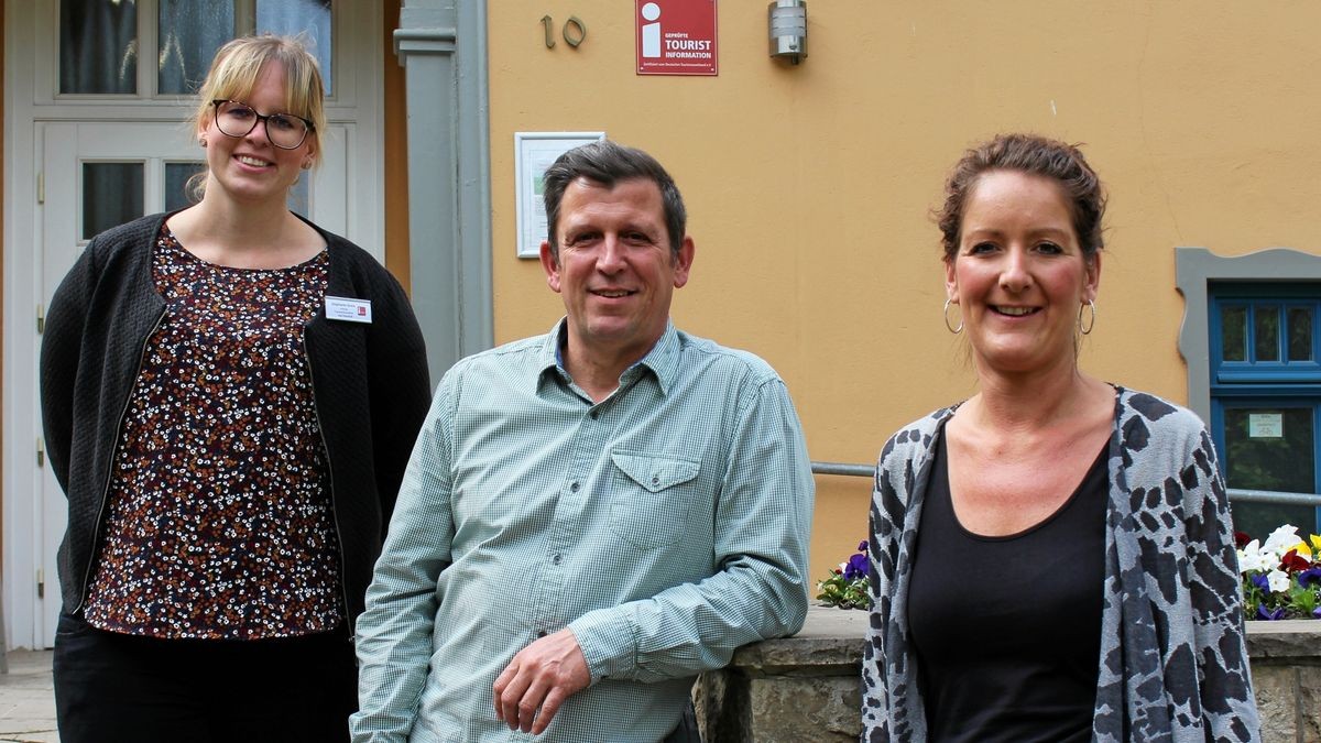 Stadt-Info vermittelt Gäste und baut Souvenir-Angebot aus