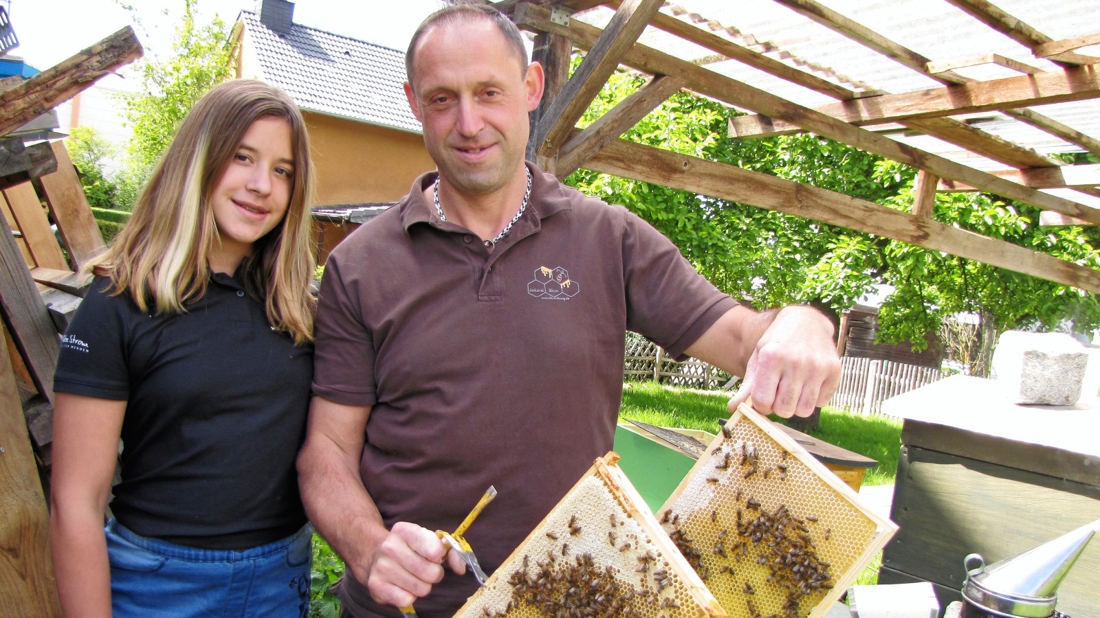 Menden: Michael Blum ist Herr über 3,5 Millionen Bienen