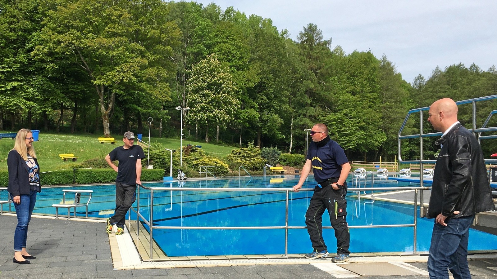 Freudenberg: Freibad öffnet - Vereine prüfen Sportangebot