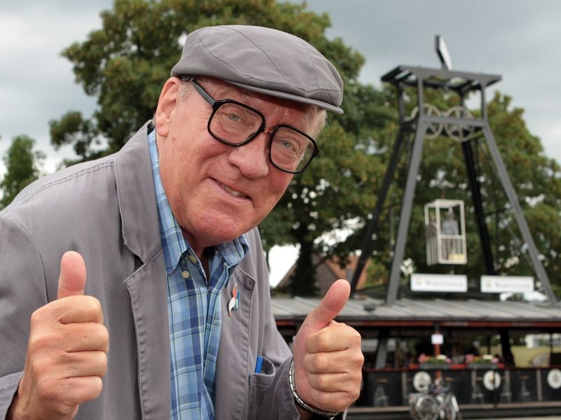 Bochum: Anton Klopotek singt das Steiger-Lied auf Englisch