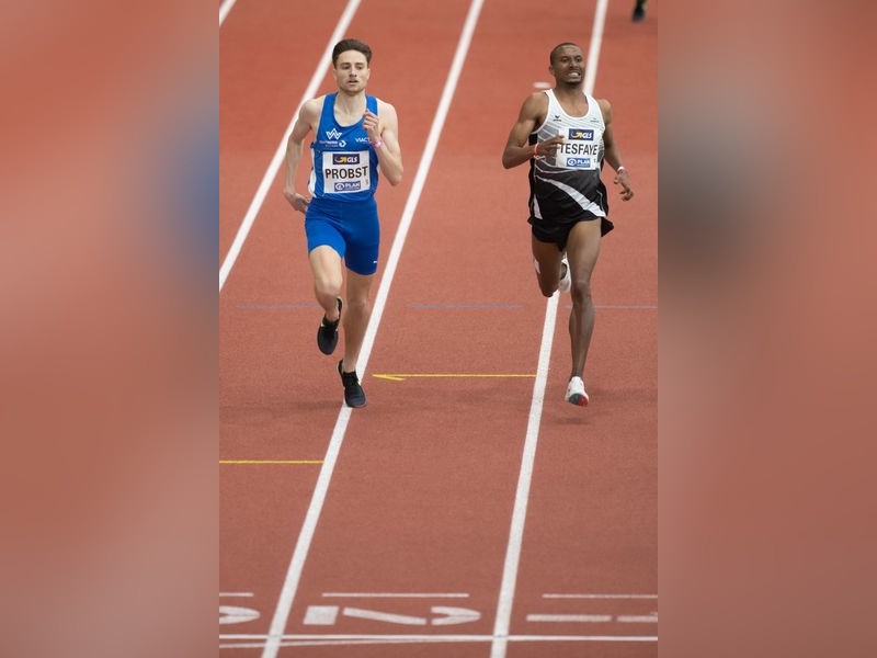 Marius Probst läuft mit der DM-Power Richtung Olympia