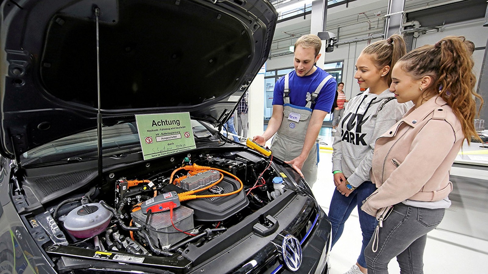 Der Wandel erfasst auch die Ausbildung bei VW