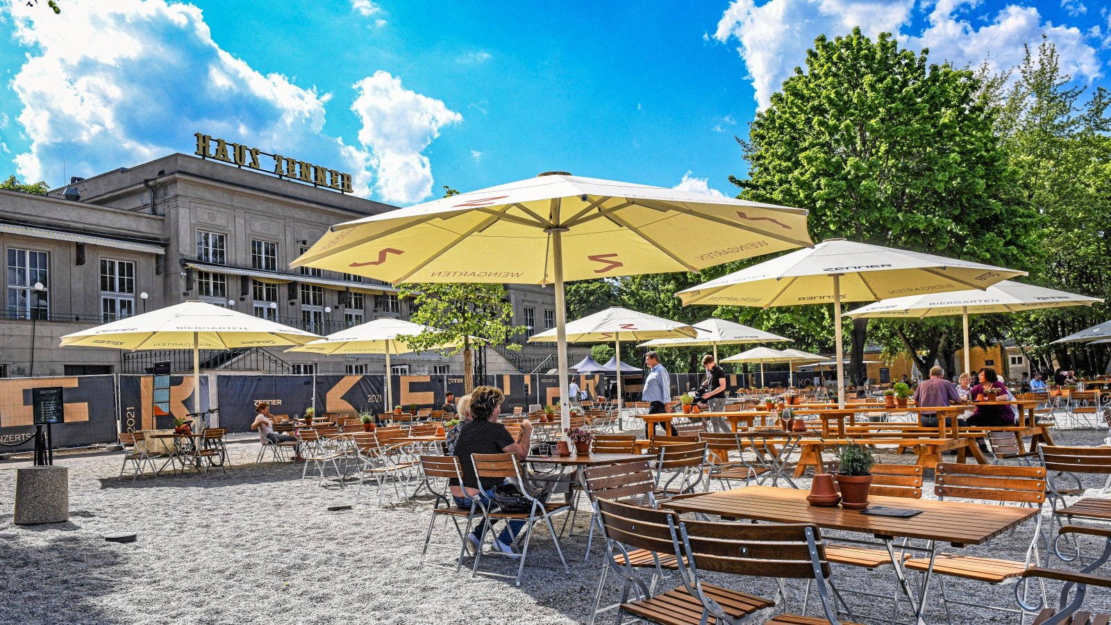 Traditionslokal in Treptow: Haus Zenner öffnet seine Tore