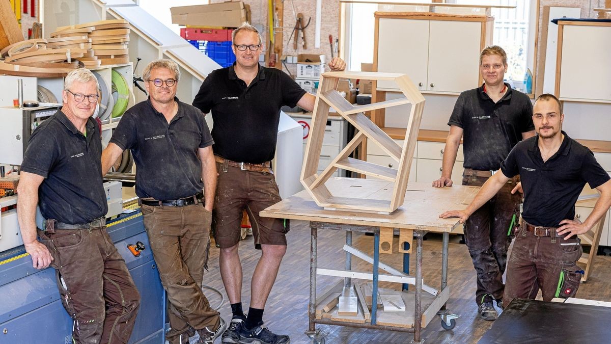 Junge Schreinerei in Rees setzt auf „coolen Altersmix“