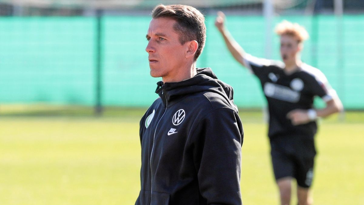 Bauer beerbt Wimmer als Trainer der U19 des VfL Wolfsburg