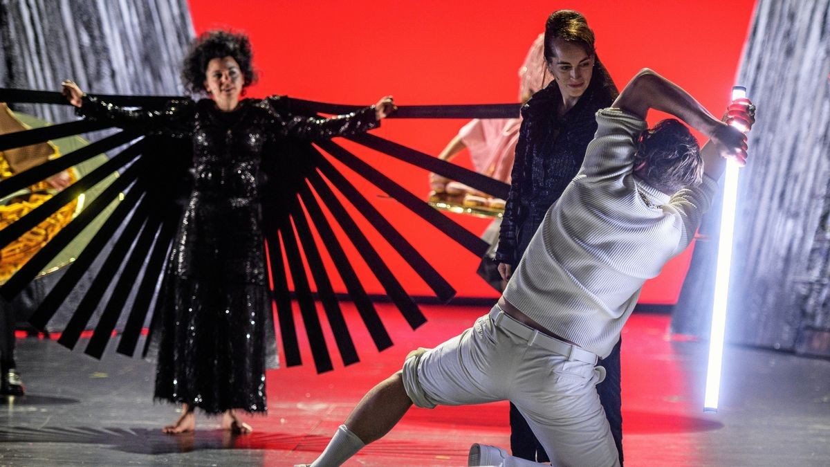 Ein Schauspielerfest: Shakespeares „Sturm“ am DNT Weimar