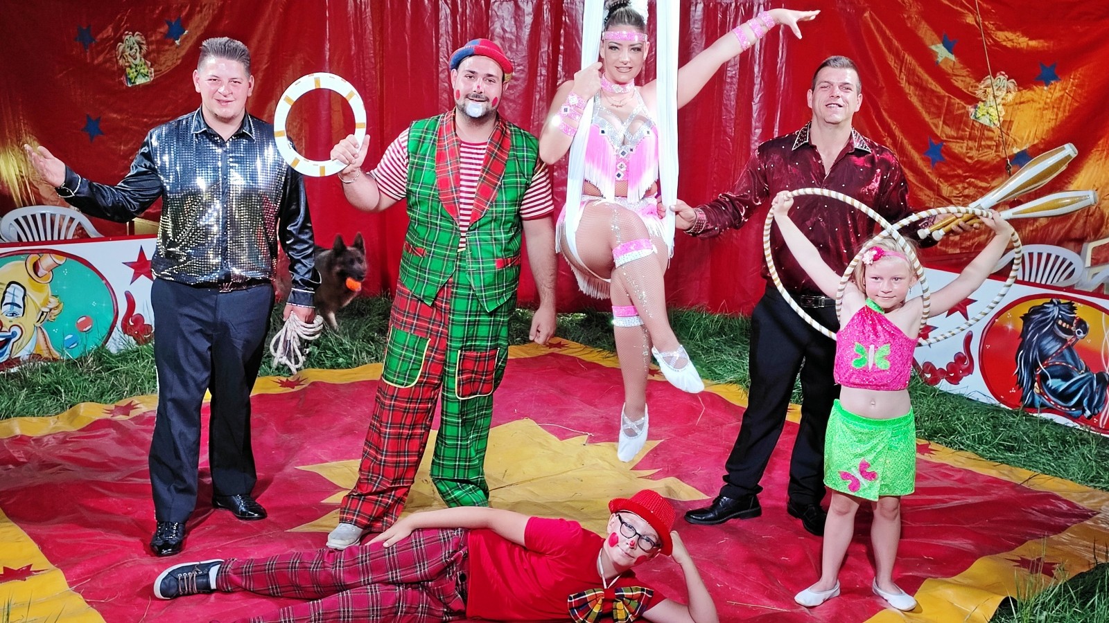 Hemer: Artistenfamilie Sarelli in der Manege