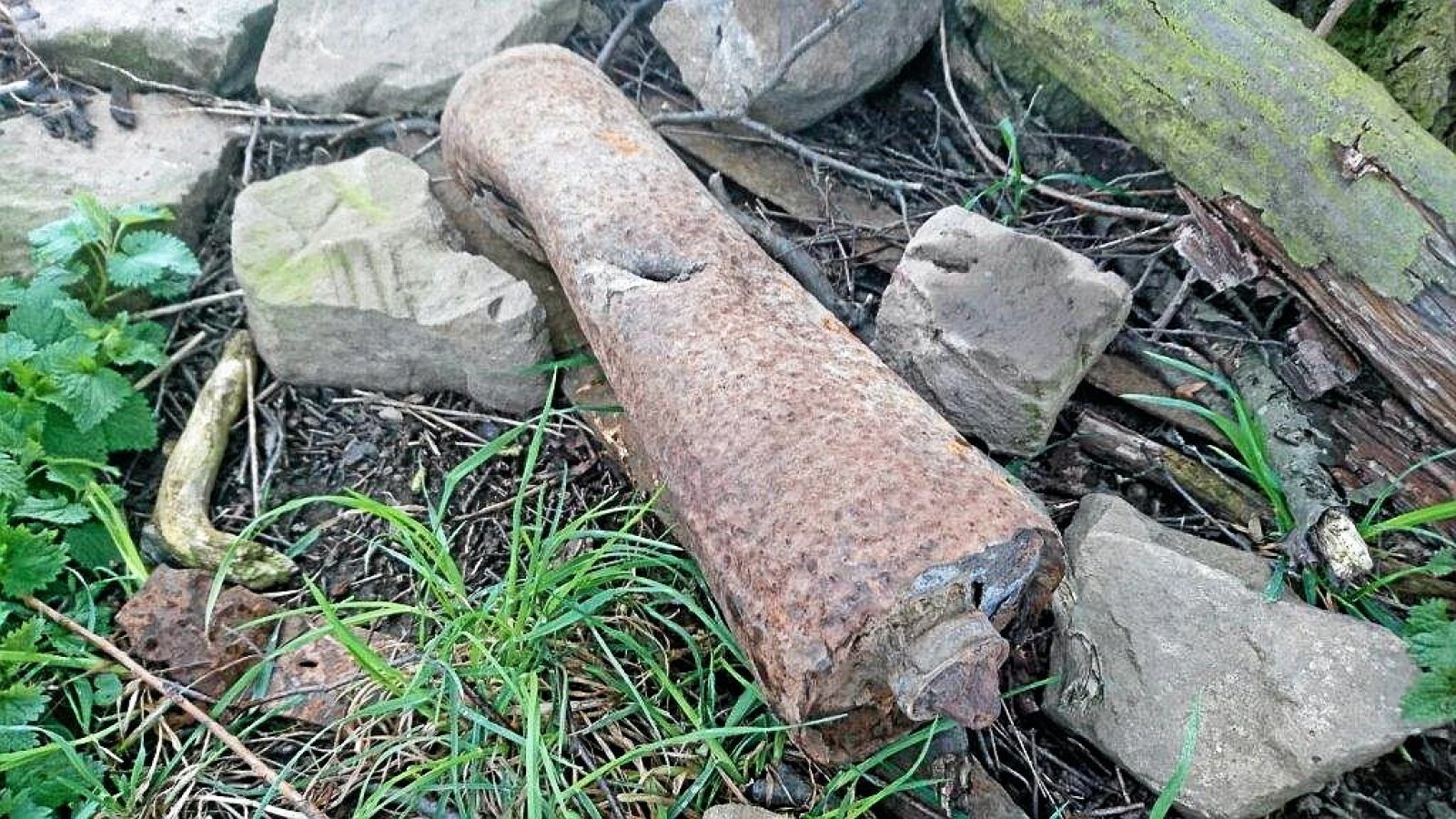 Lennestadt: Phosphorbombe aus dem Zweiten Weltkrieg gefunden