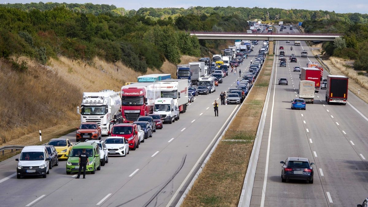 Verletzte bei schwerem Unfall auf der A4 bei Erfurt