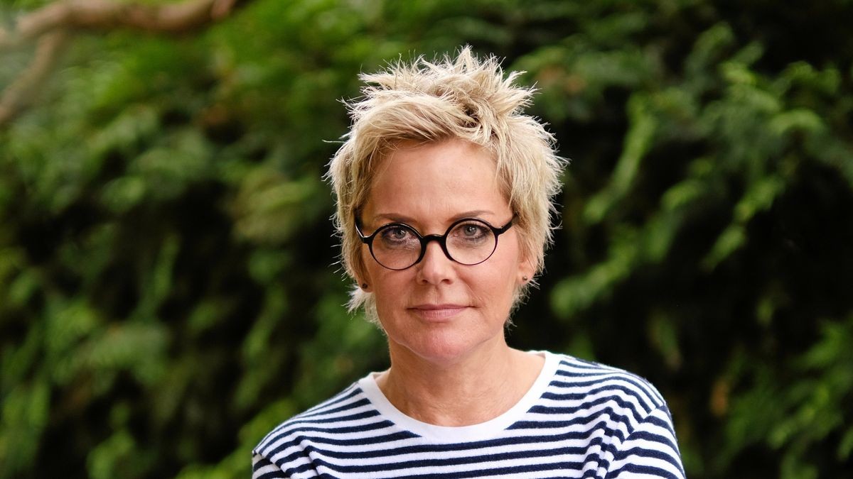 Inka Bause: Zettel am Küchenspiegel