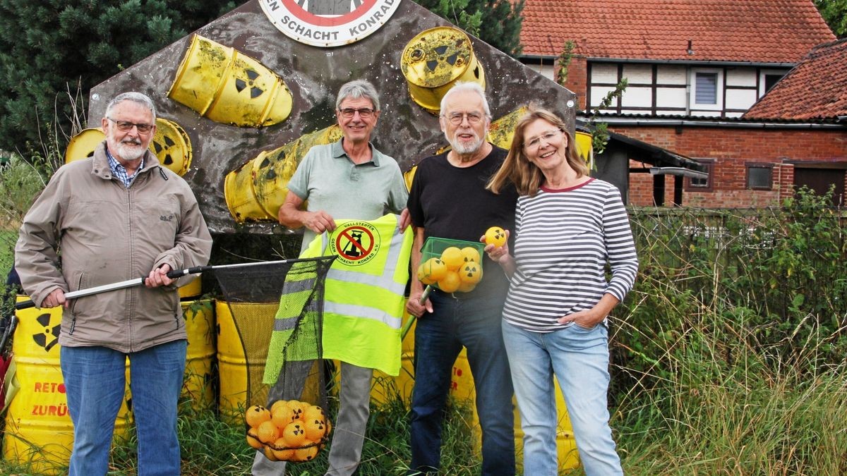 Verein setzt in Vechelde Bälle mit Atomzeichen in die Aue