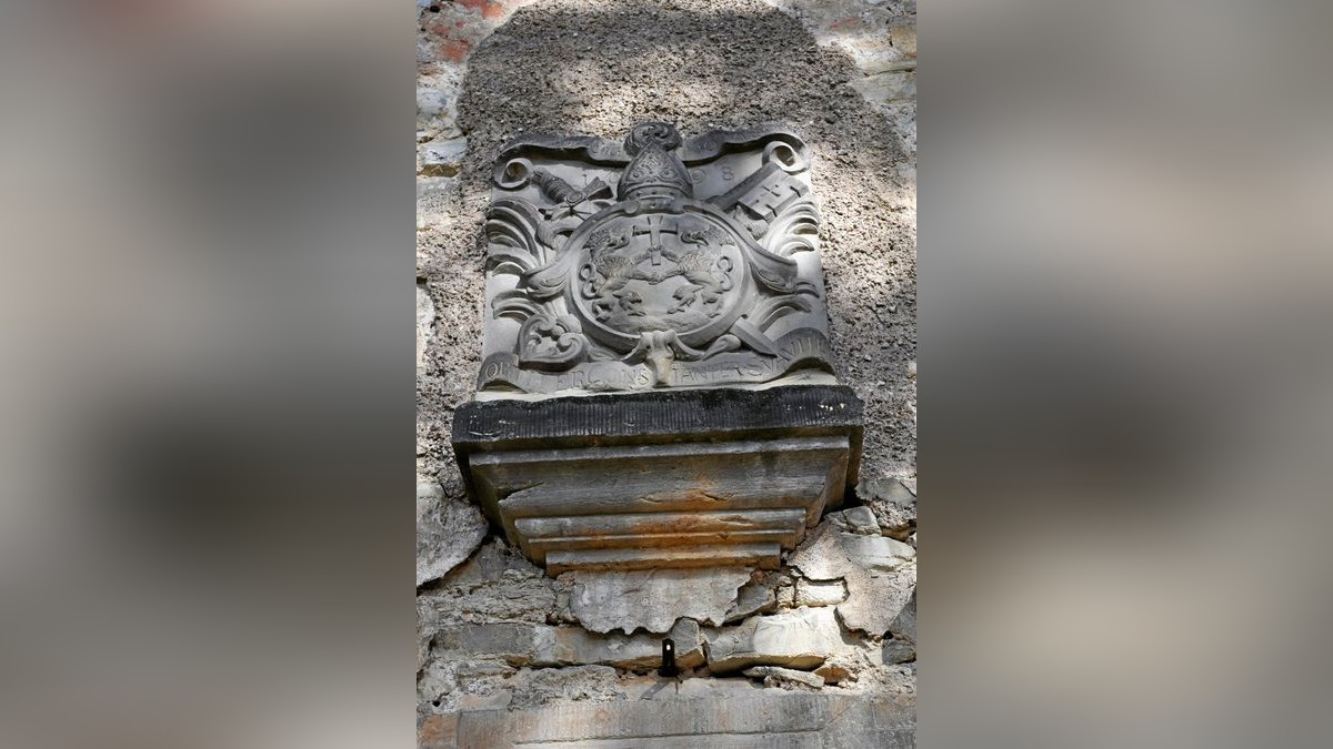 Vor der Verwandlung: Das Klostergut in Alach