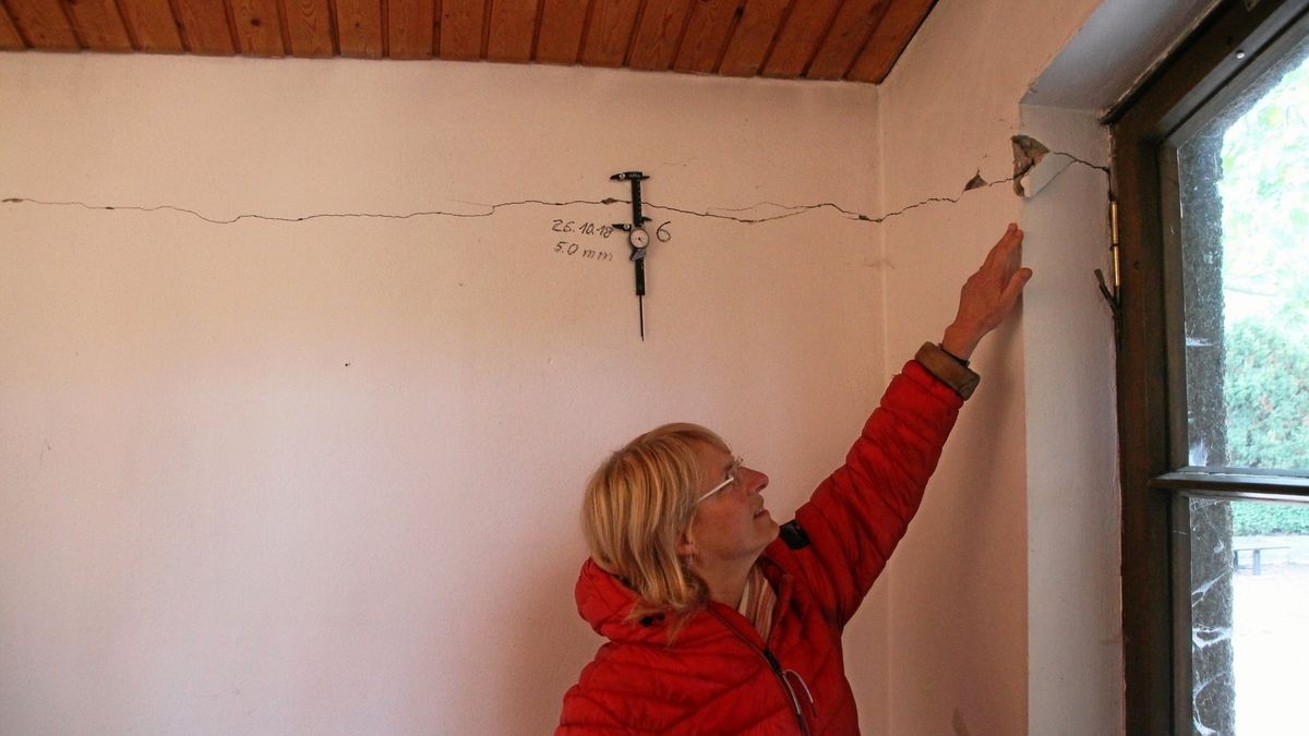 Versöhnungskirche in Gotha wird hochgehoben