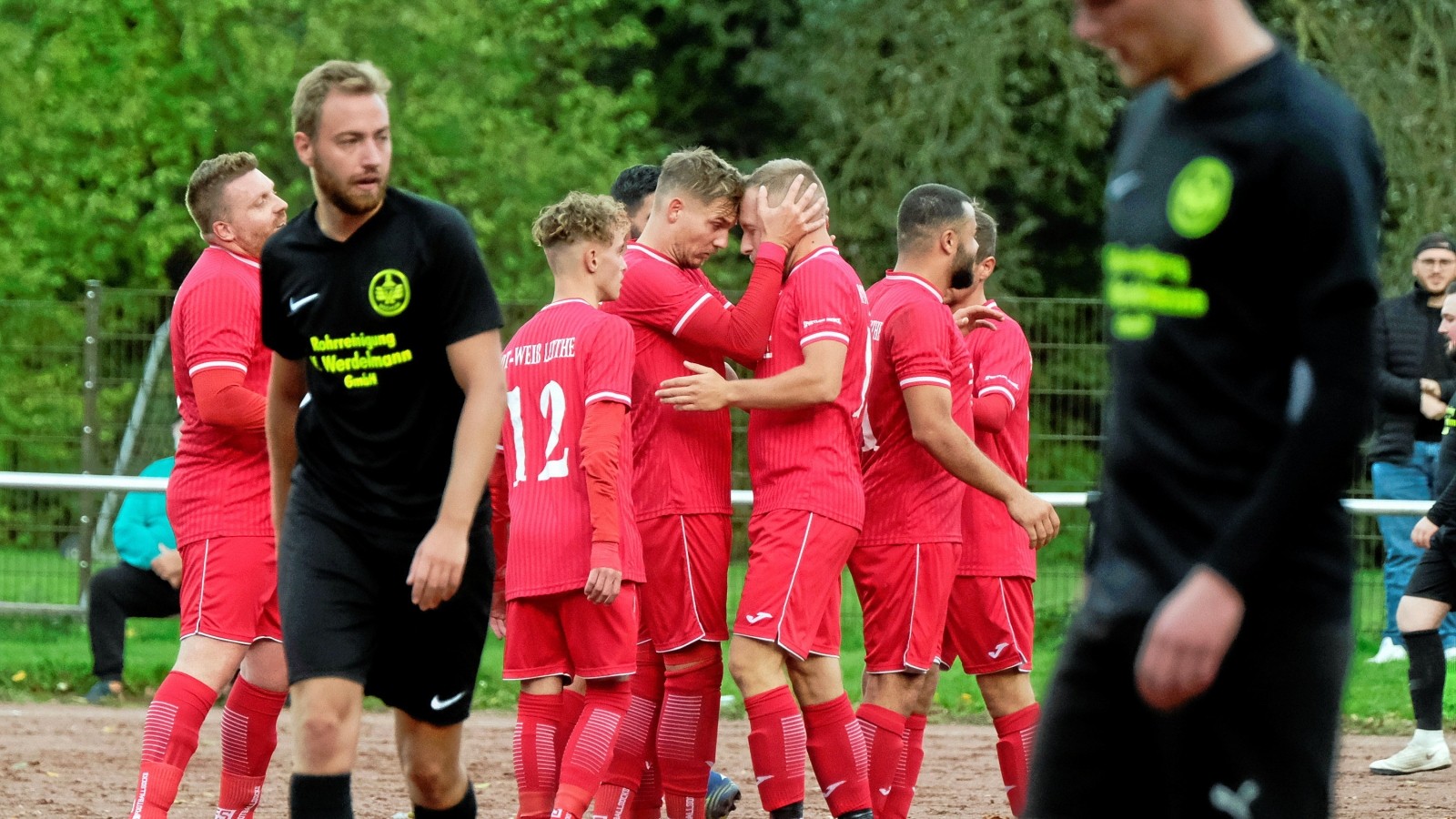 Aufsteiger RW Leithe lässt Phönix Bochum keine Chance