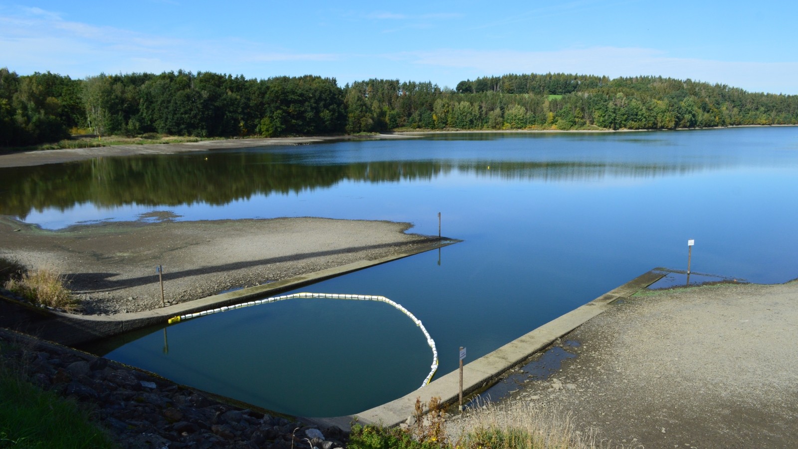 24 Tonner schwebt ins Tosbecken