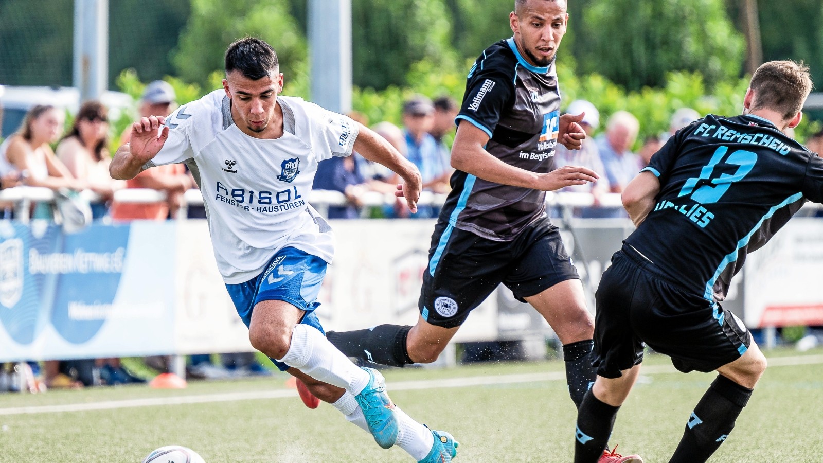 Blau-Weiß Mintard erwartet „zwei LKWs“ aus Wülfrath