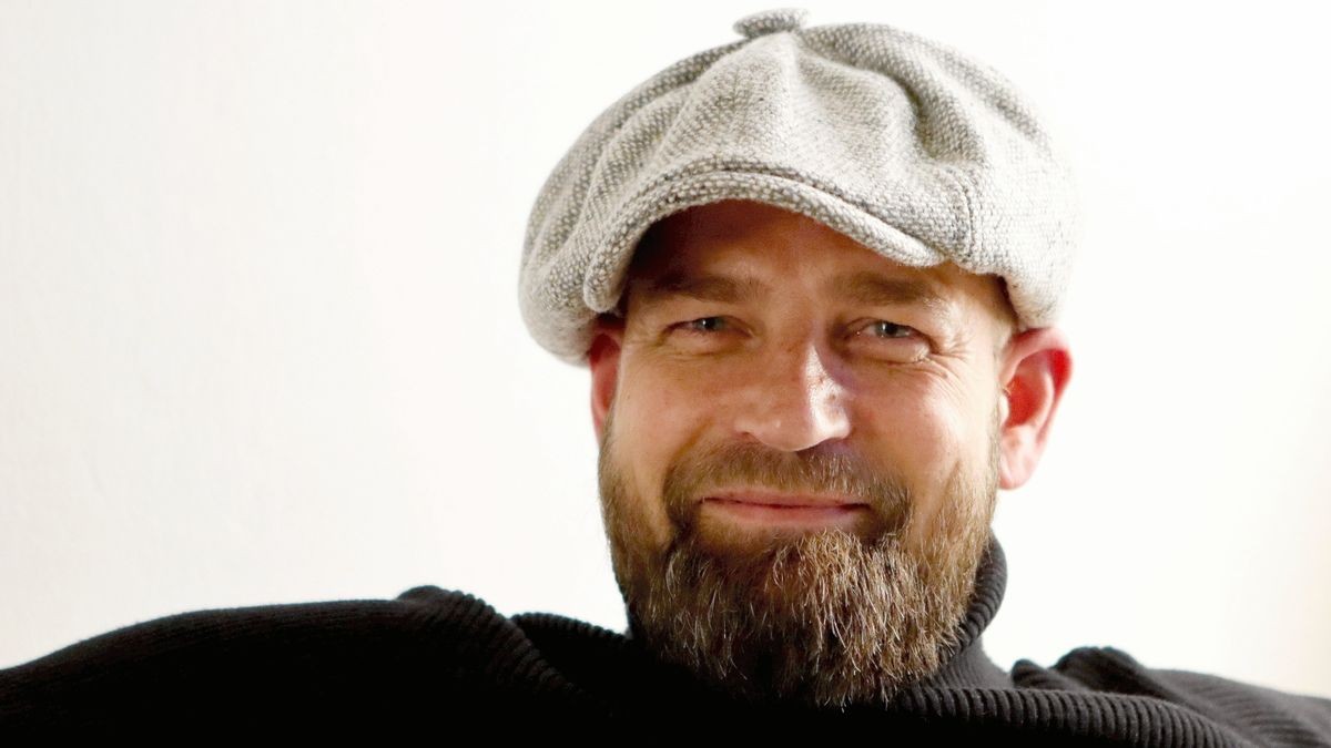 Energien in Formen übersetzt der Reliefkünstler Daniel Fuchs: Jetzt ...