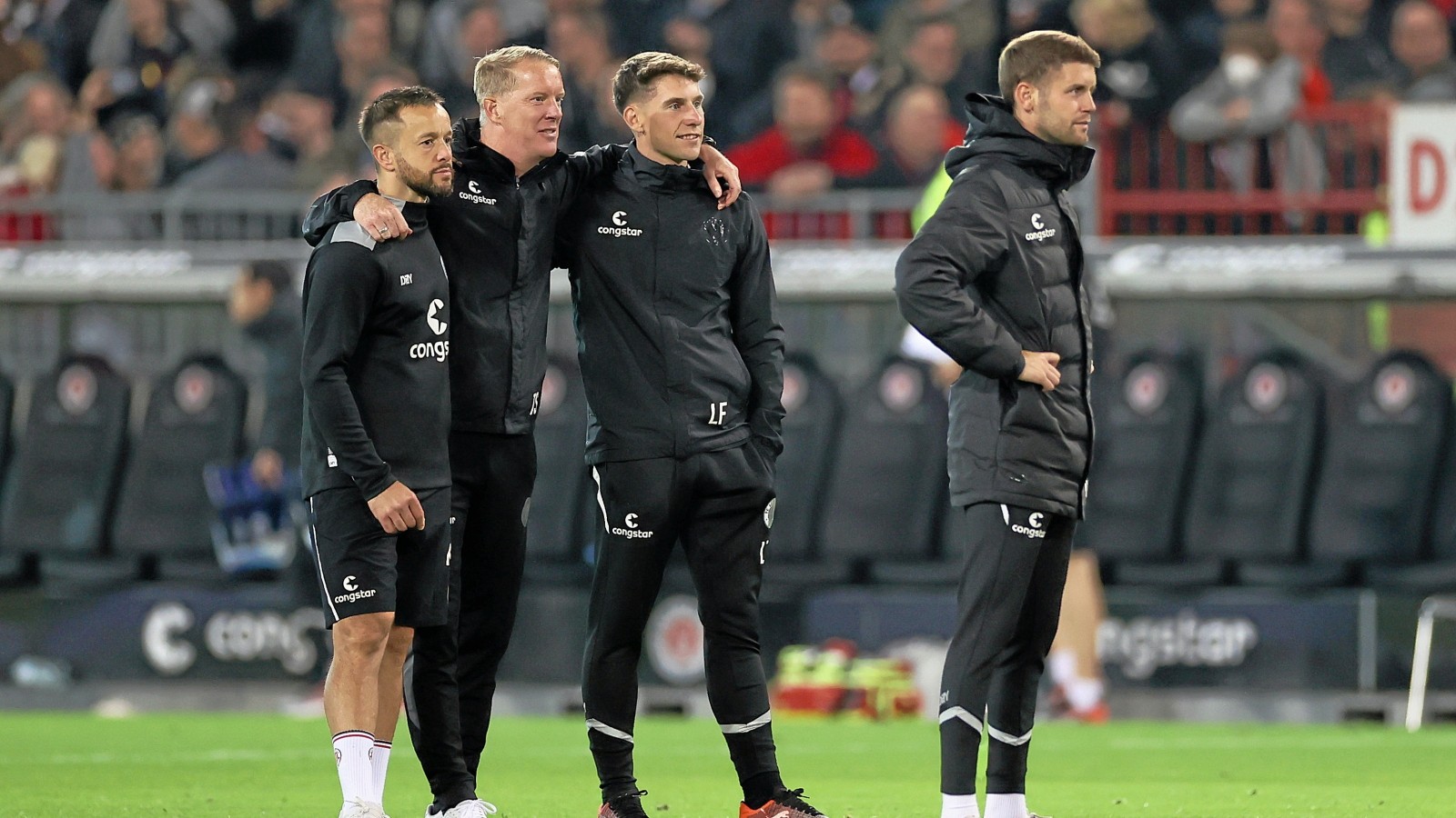 Wie St.-Pauli-Trainer Timo Schultz im Derby den HSV taktisch meisterte