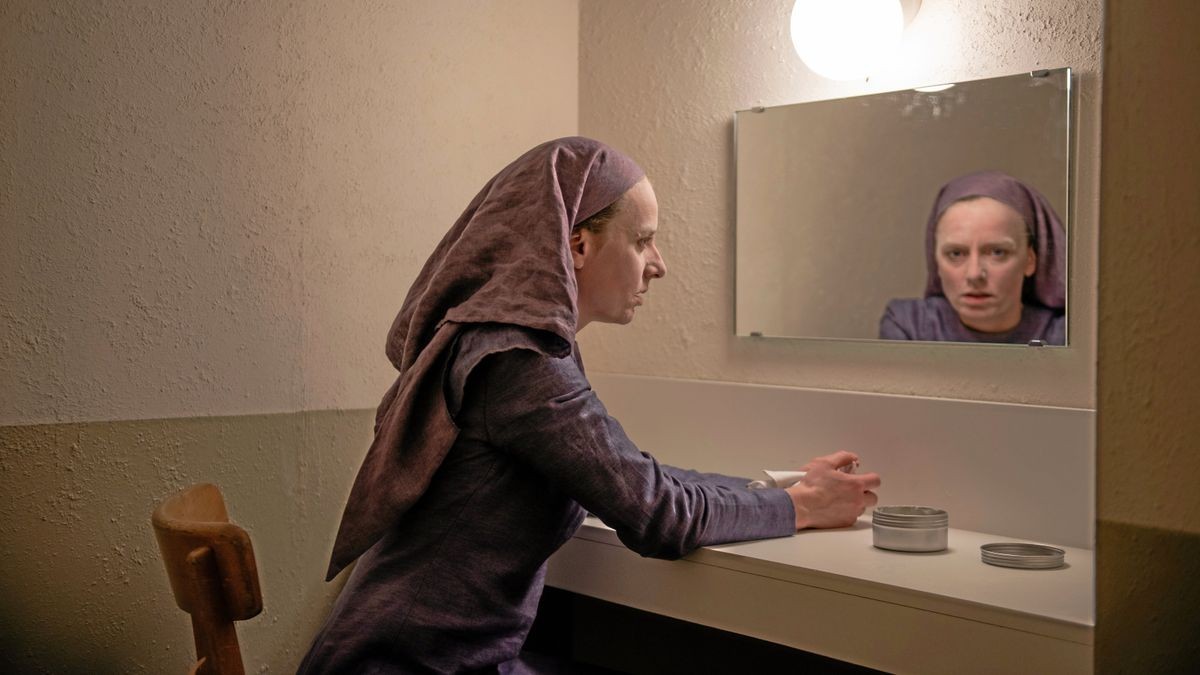 Auge in Auge mit Helene Weigel: „Antigone :: Comeback“