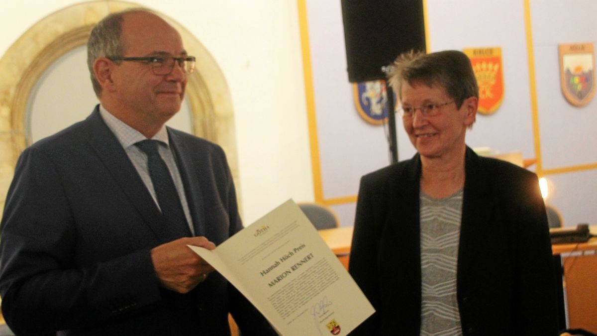 Marion Rennert erhält Gothaer Hanna-Höch-Preis