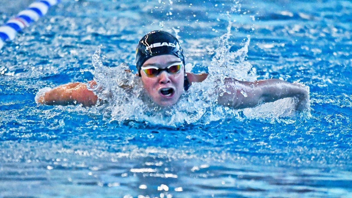 VfL Gladbeck: Diese Schwimmerin gewinnt einen NRW-Titel