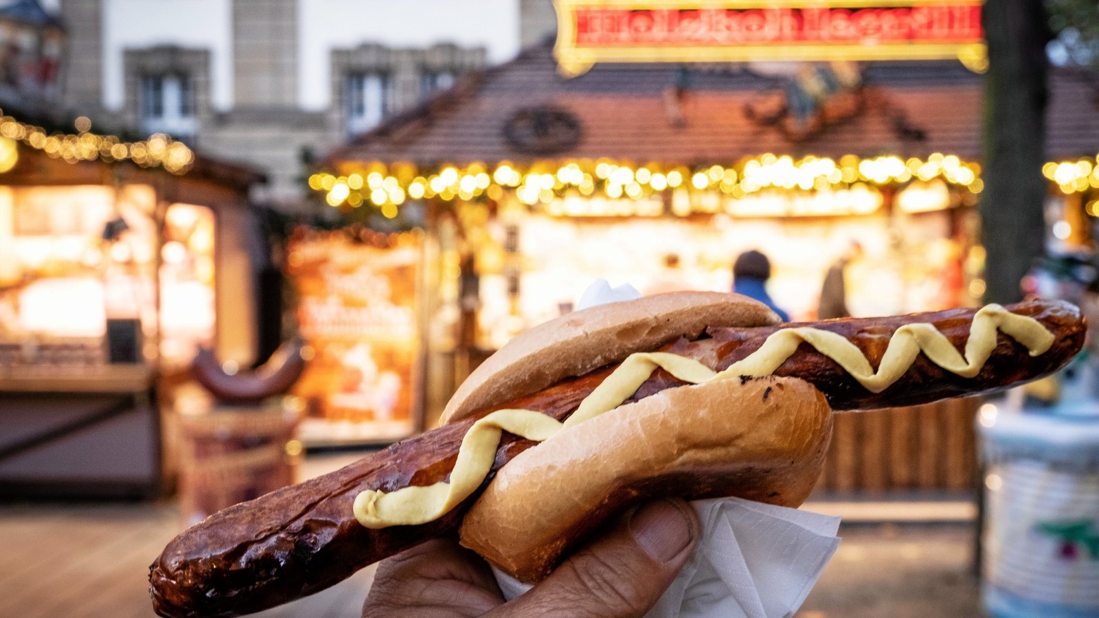 Weihnachtsmarkt Duisburg: so viel kostet die Bratwurst