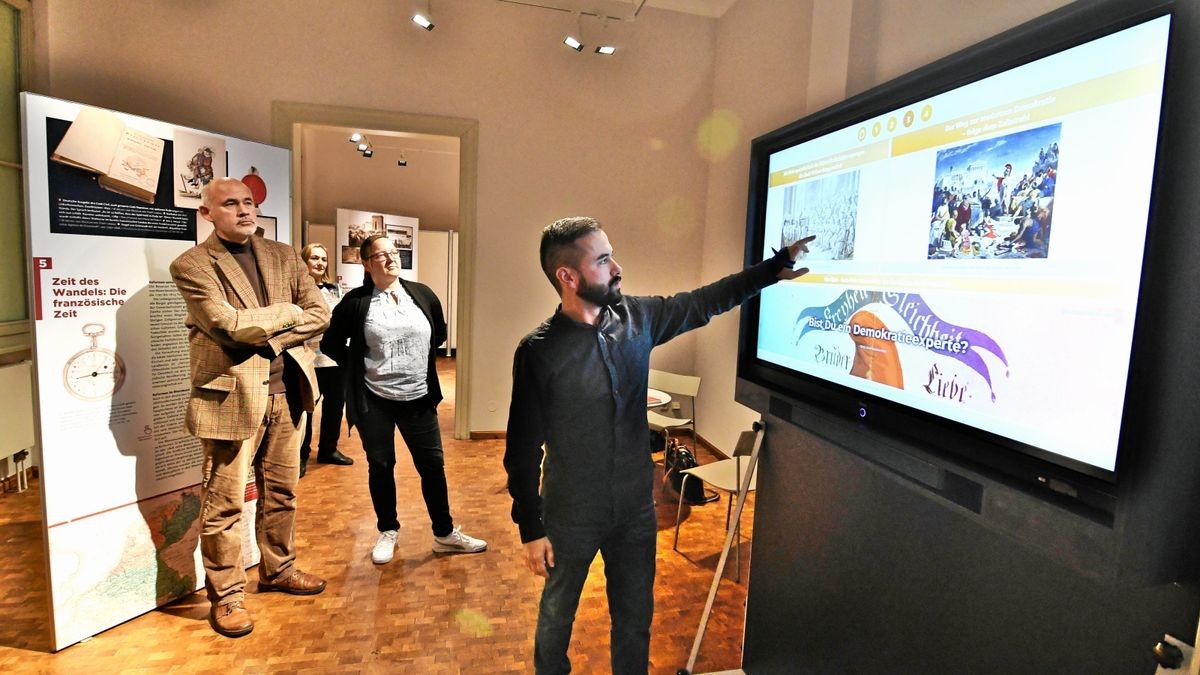 Ausstellung in Weimar zeigt erste Gehversuche der Demokratie