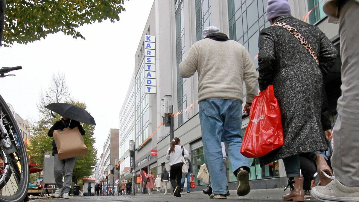 Karstadt in Charlottenburg droht der Abriss