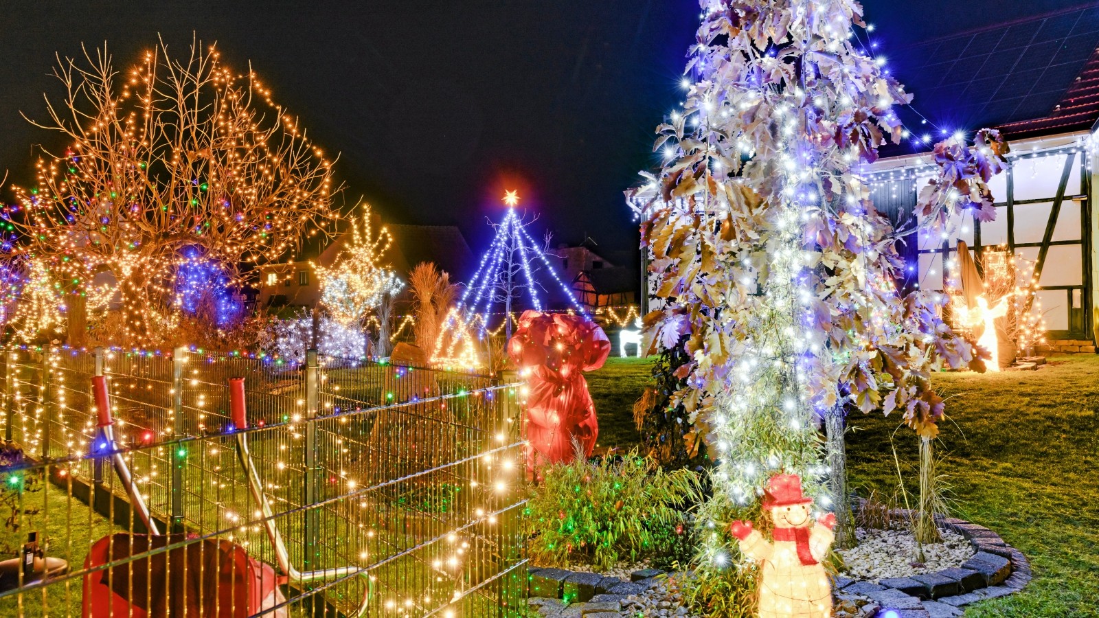 Lichterschmuck in Behringen